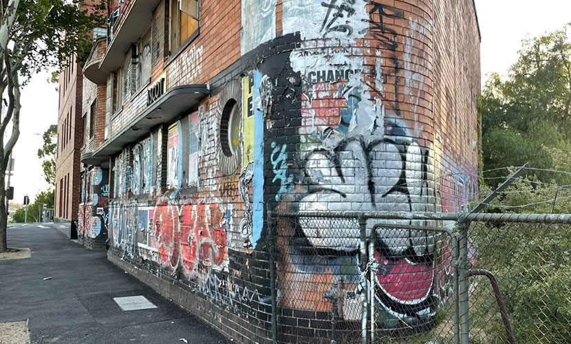 Eyesore graffiti engulfs the streets of East Melbourne | Inner City News